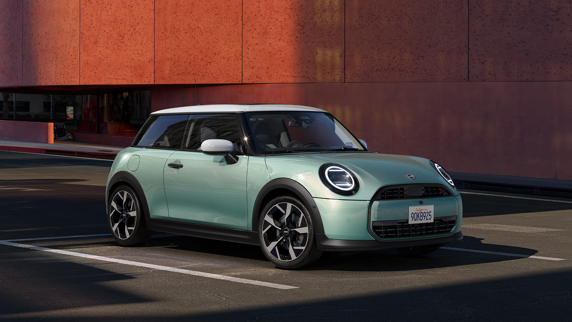 全新 MINI COOPER 燃油三门版 | MINI中国官网