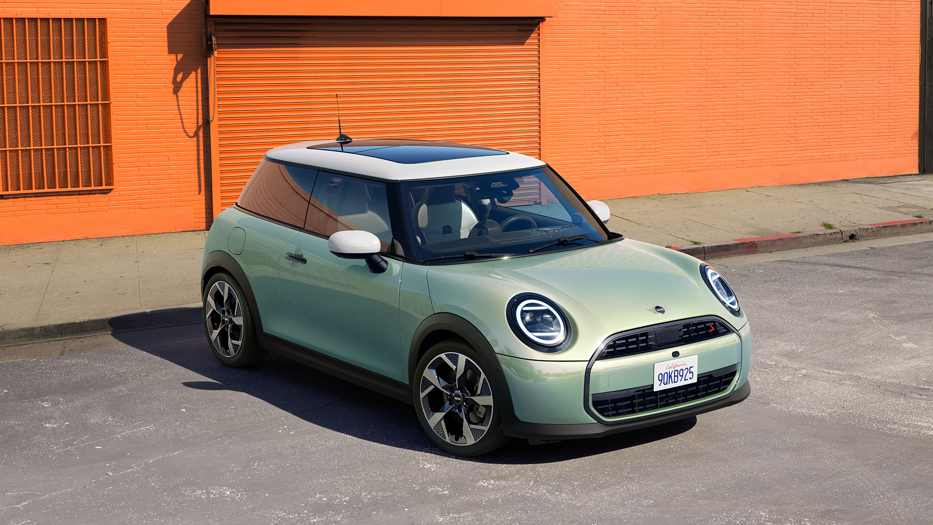 全新 MINI COOPER 燃油三门版 | MINI中国官网