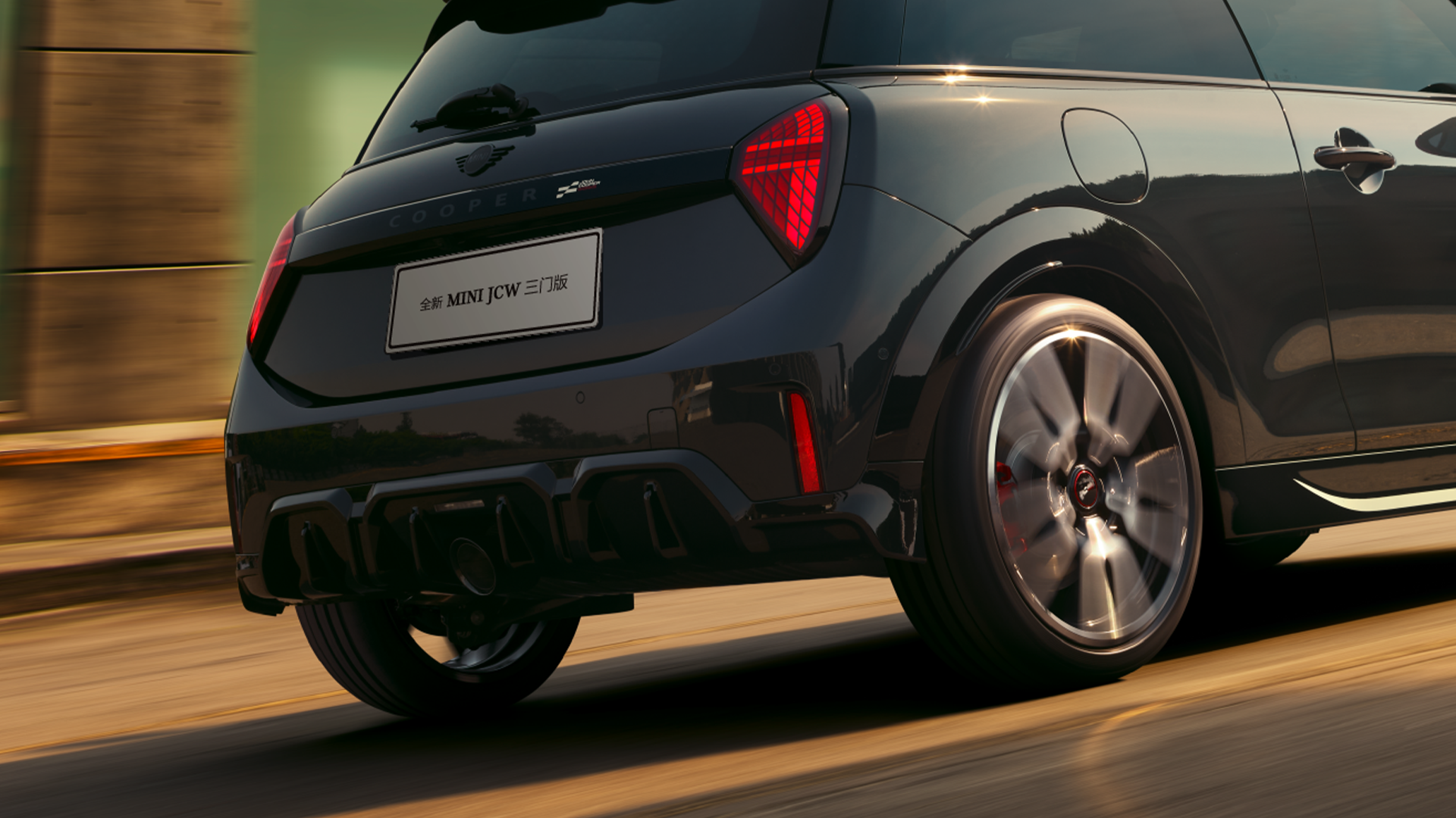 全新 MINI JCW 三门版 | MINI中国官网