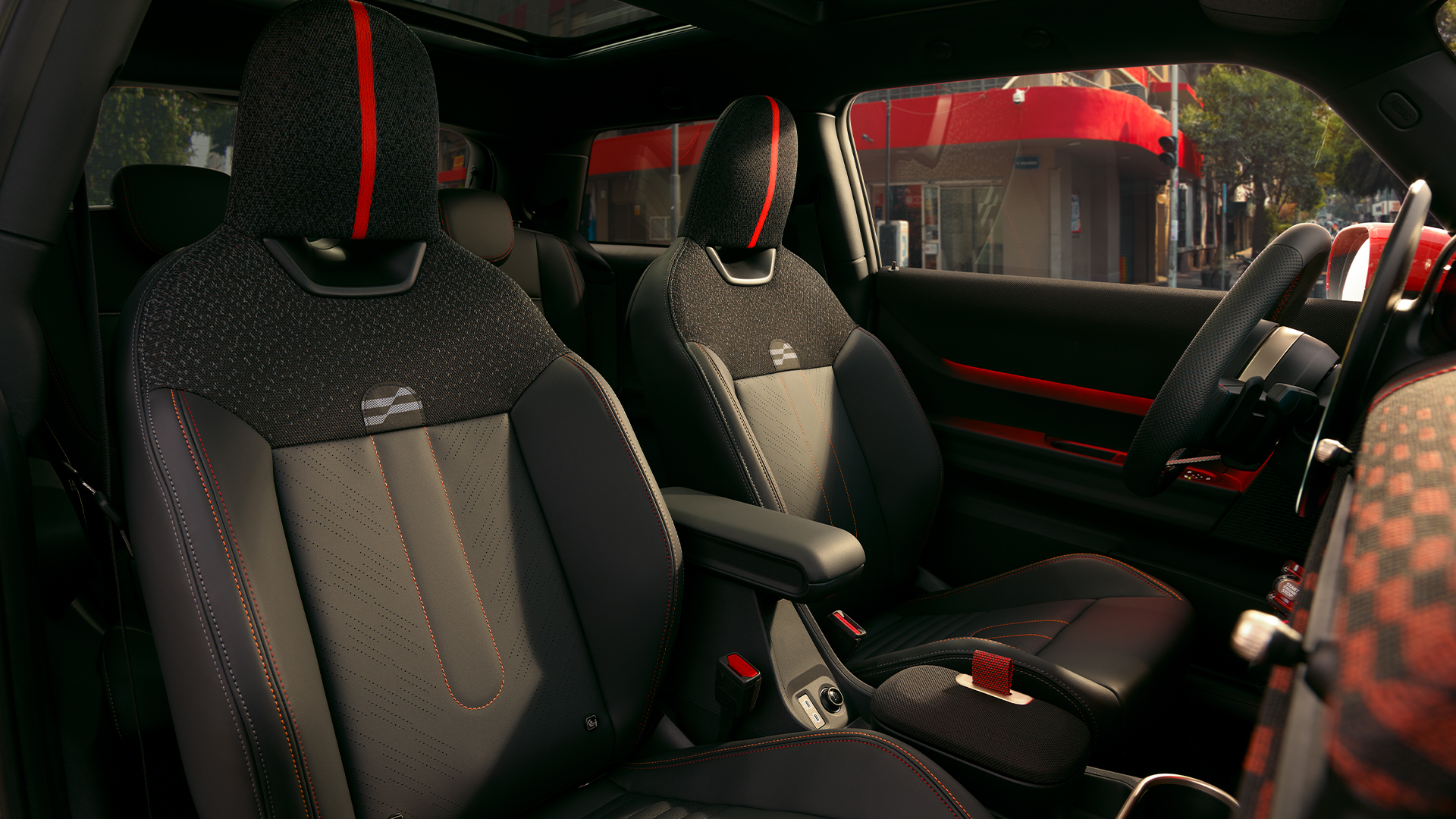 MINI JCW 三门版 | MINI中国官网